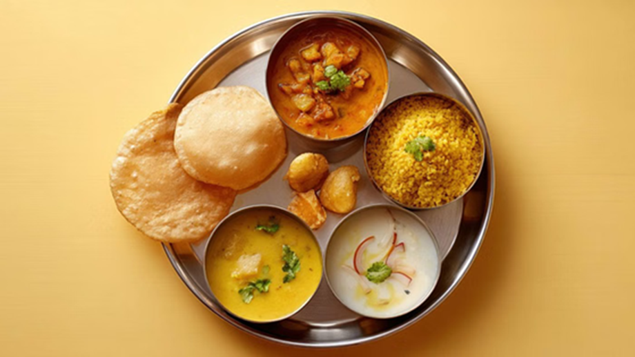 Special Veg Thali Recipe: Prepare veg thali on the second Monday of ...